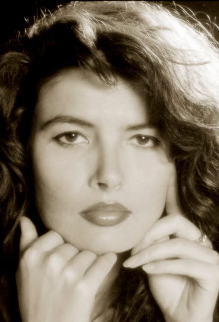 Anișoara Laura Mustețiu – Contemporary Literature, True Stories